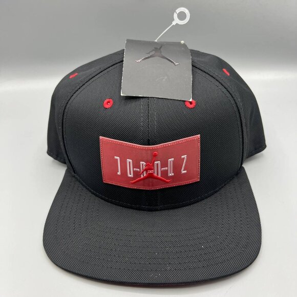Jordan | Accessories | Air Jordan 1 Hat Men Black Red Jumpman Bred Snap ...